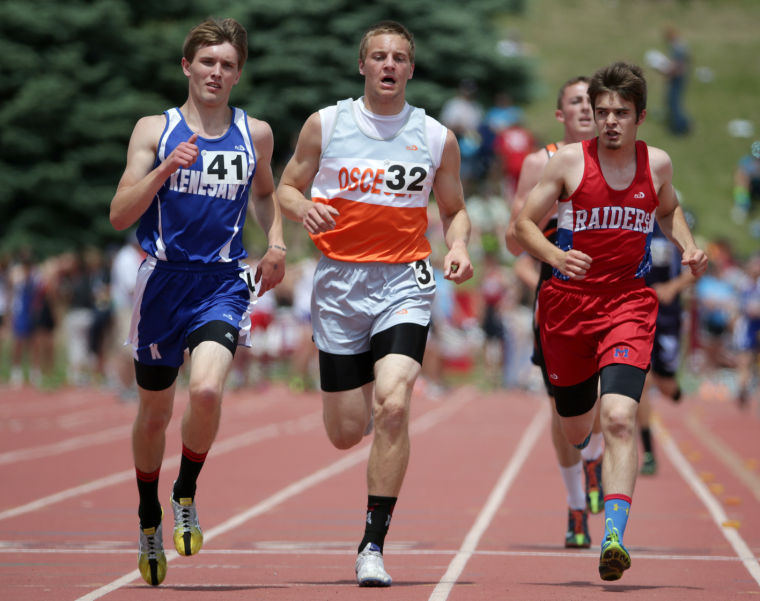 Kenesaw’s Tibbs repeats as champion in 3,200