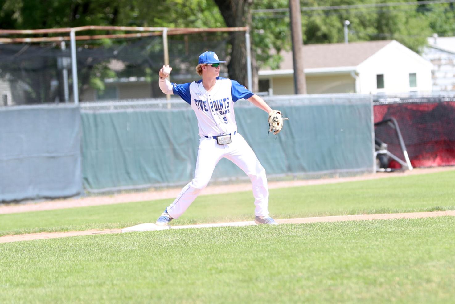 Five Points Bank goes 1-3 at home tournament