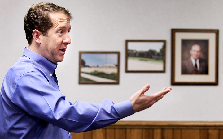 Adrian Smith deserves to advance in the primary election