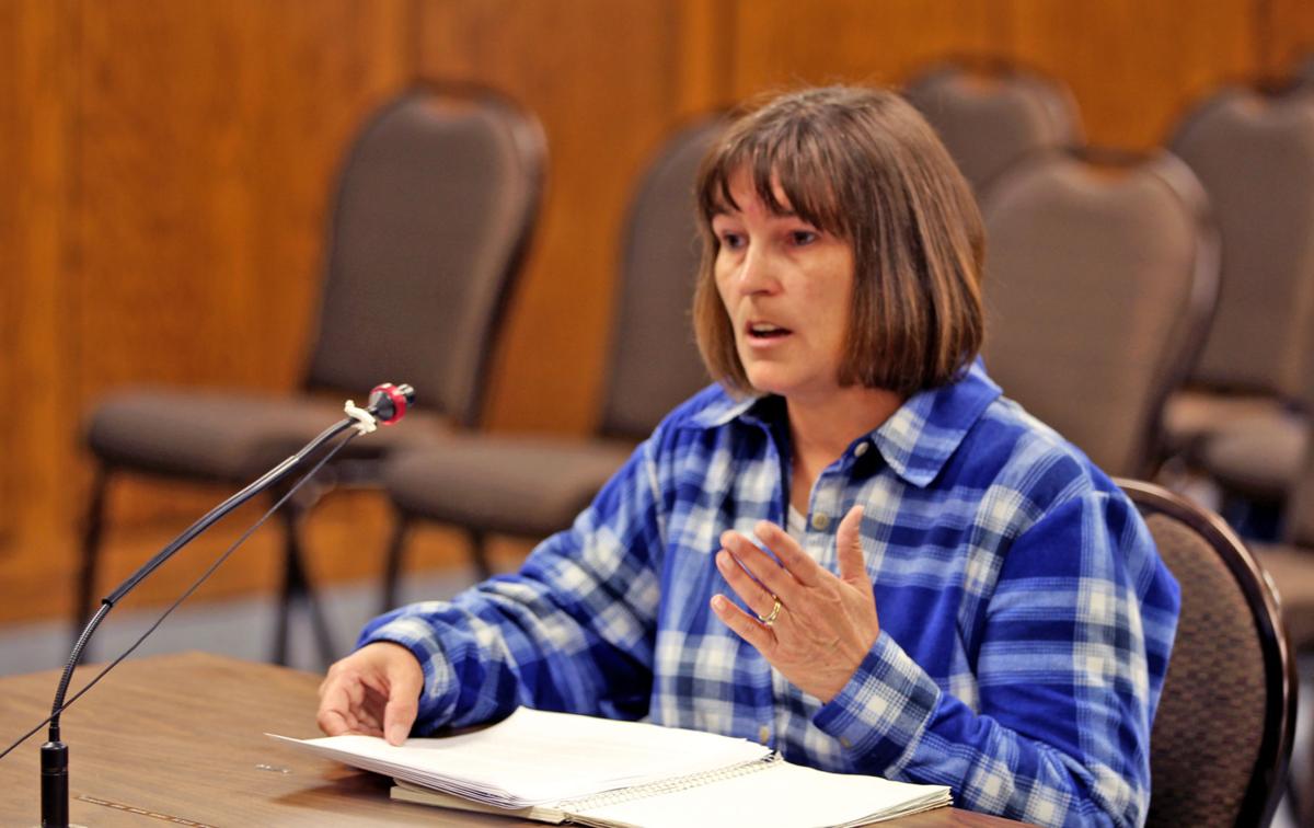 Wood River resident discusses Humane Society flood response at Hall ...