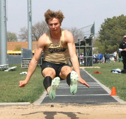 Central City's Tyler Carroll dominates hurdle races at home meet