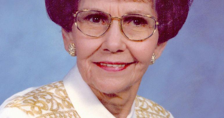 Lorraine Marie Hallock, 90