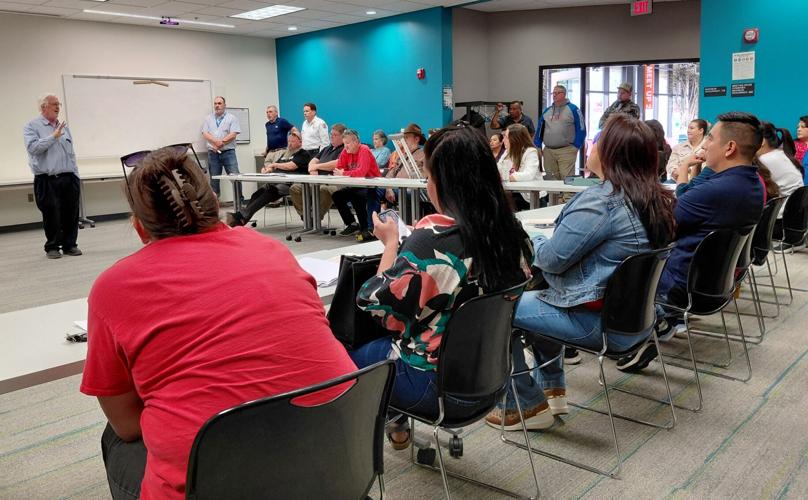 Food truck rules meeting draws 100 people in Grand Island