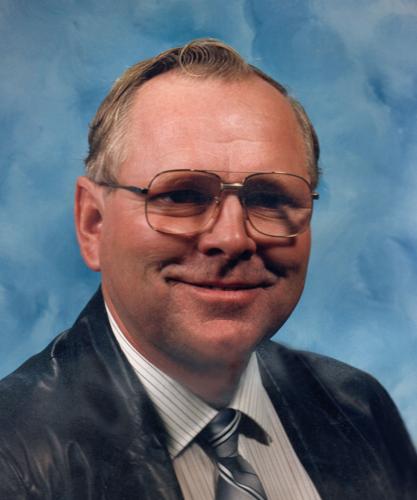 'Bob' Siemers, 72
