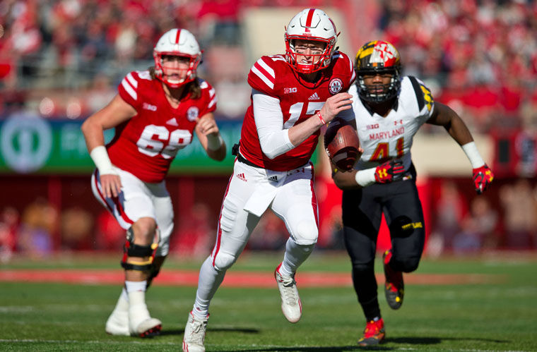 Former Islander and Husker QB Fyfe signs with Omaha Beef