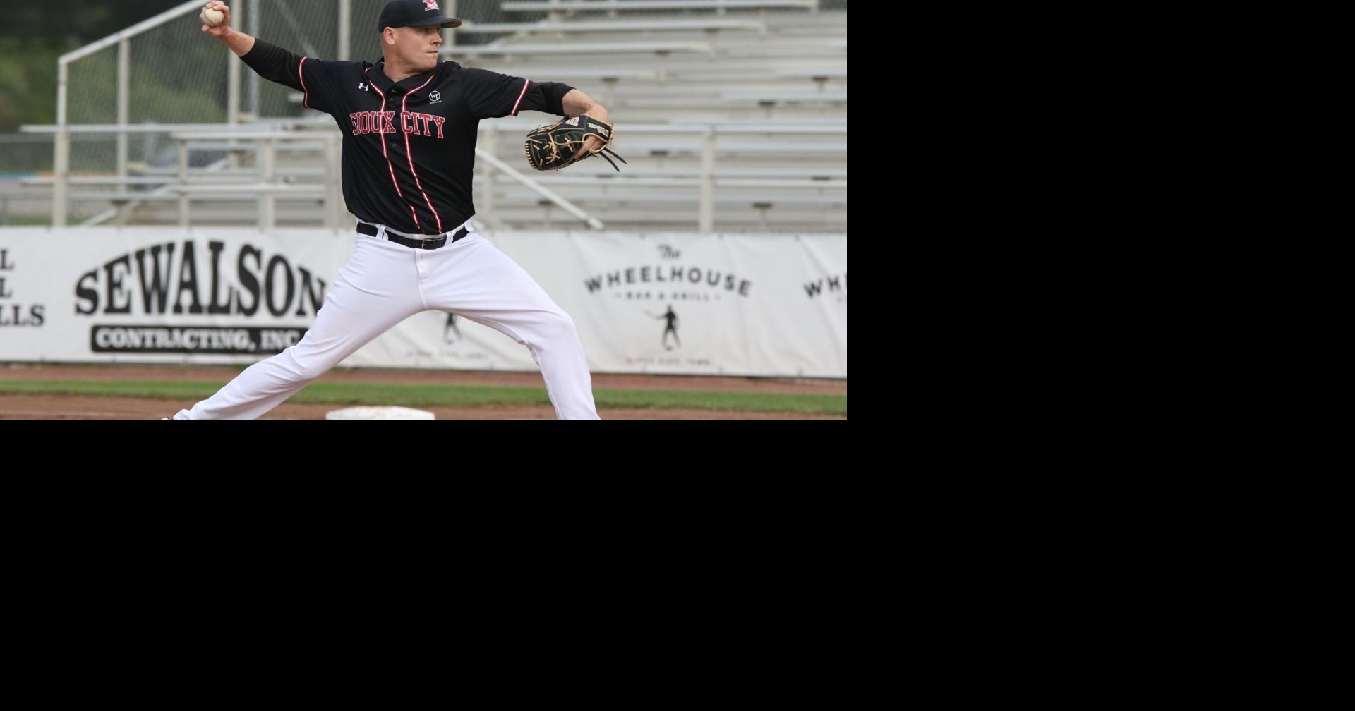nebraska baseball pitcher wins at 44 for minor league team