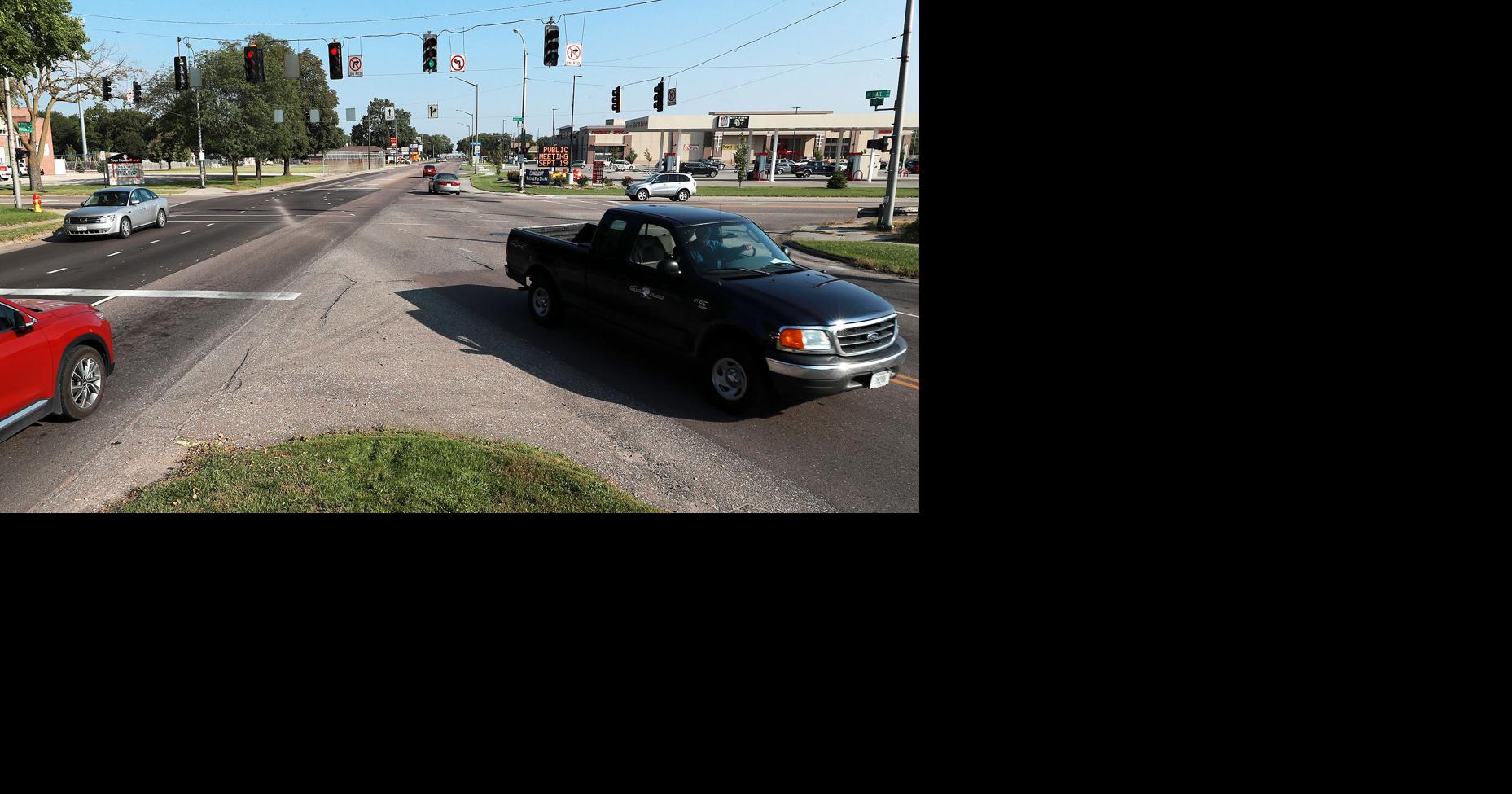 Public sees plan for Five Points roundabout