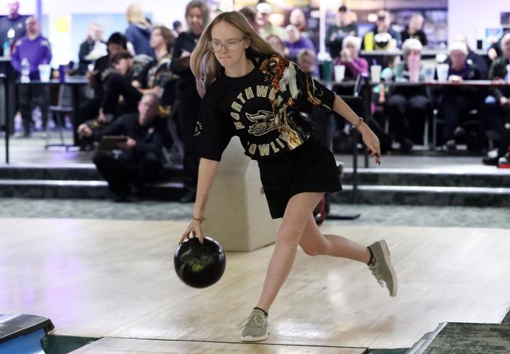 Grand Island girls, Northwest teams make state bowling tournament