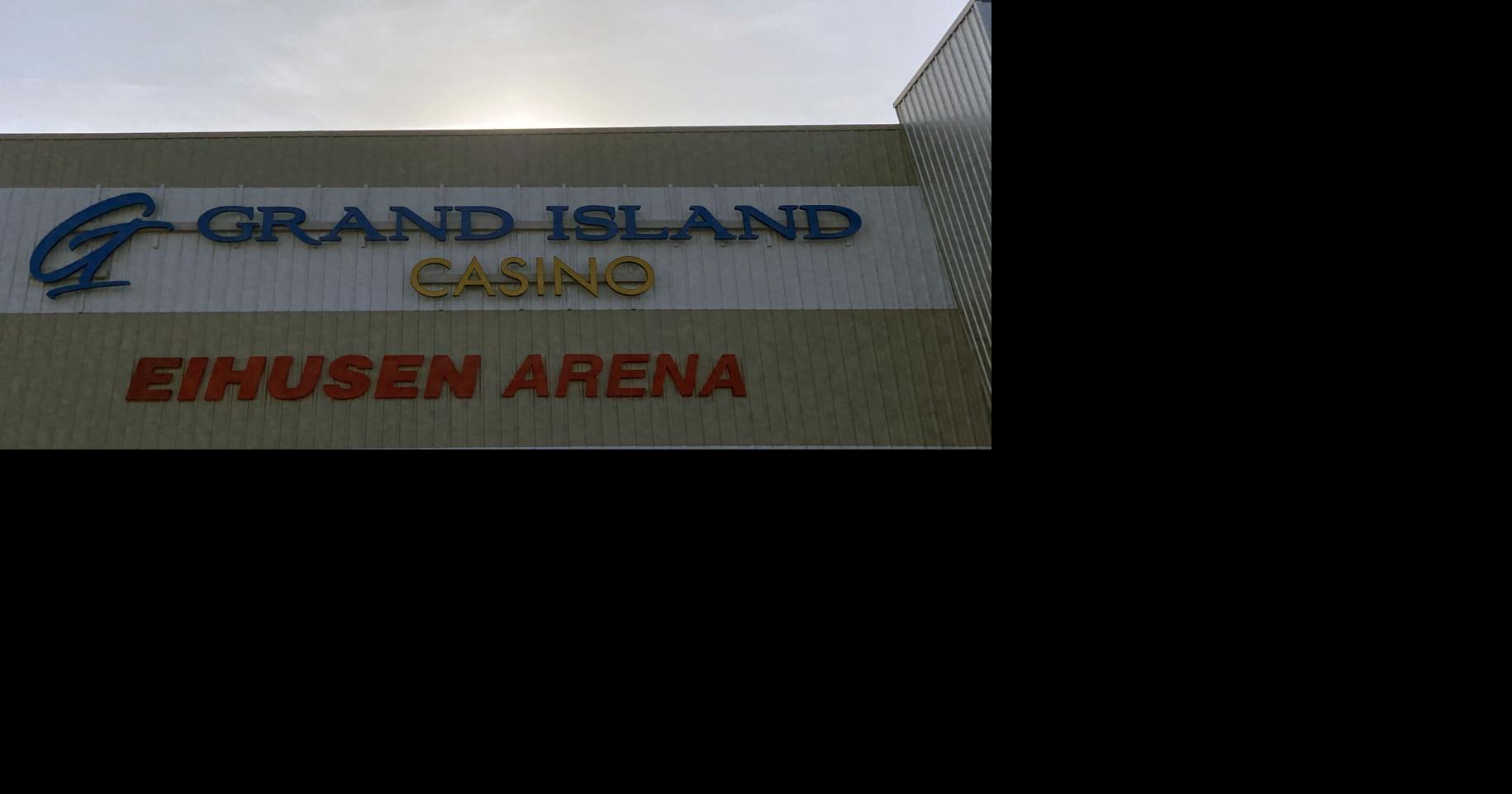 Grand Island Casino opens sportsbook