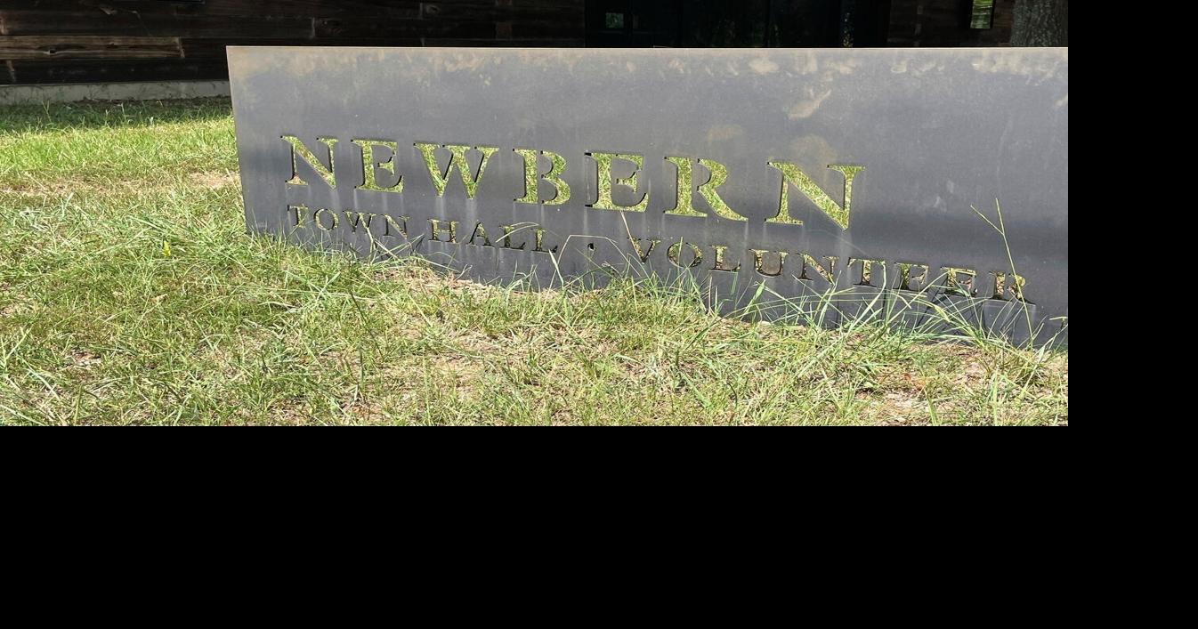 Black mayor locked out of office wins Newbern election