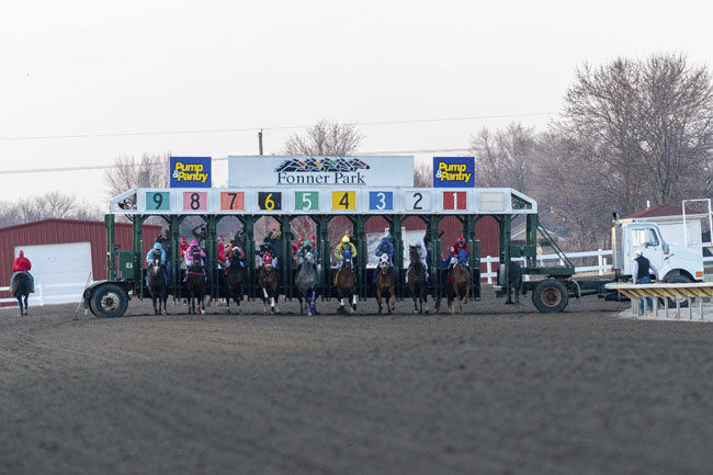 Fonner Park 'survives' first week of racing experiment