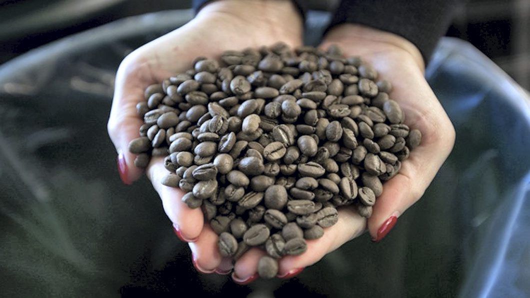 Roast your own coffee beans for better taste