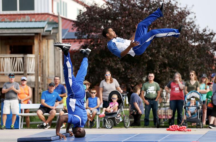 Chicago Boyz wow crowds with acrobatics