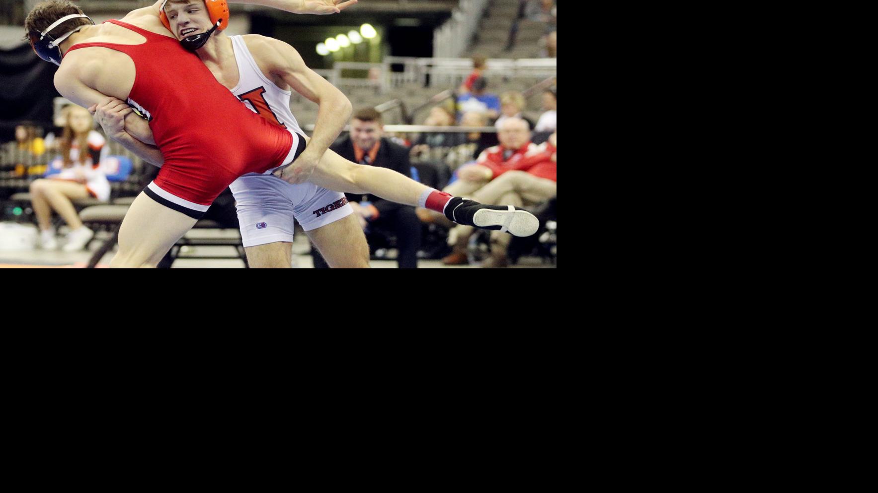 Hastings’ Connor Laux wins second state title | Preps | theindependent.com