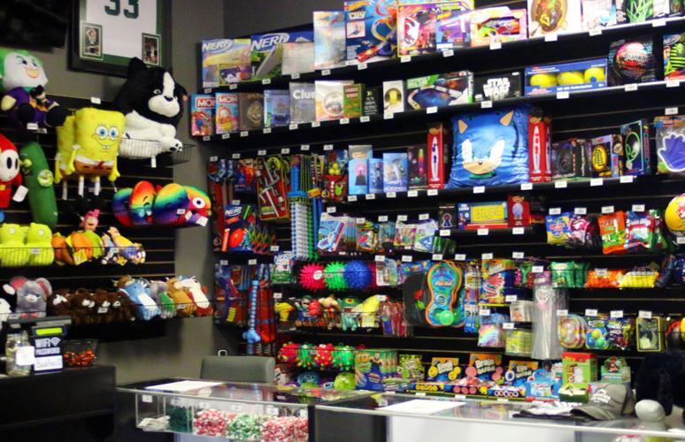 Axe Holes expands, offers more family entertainment