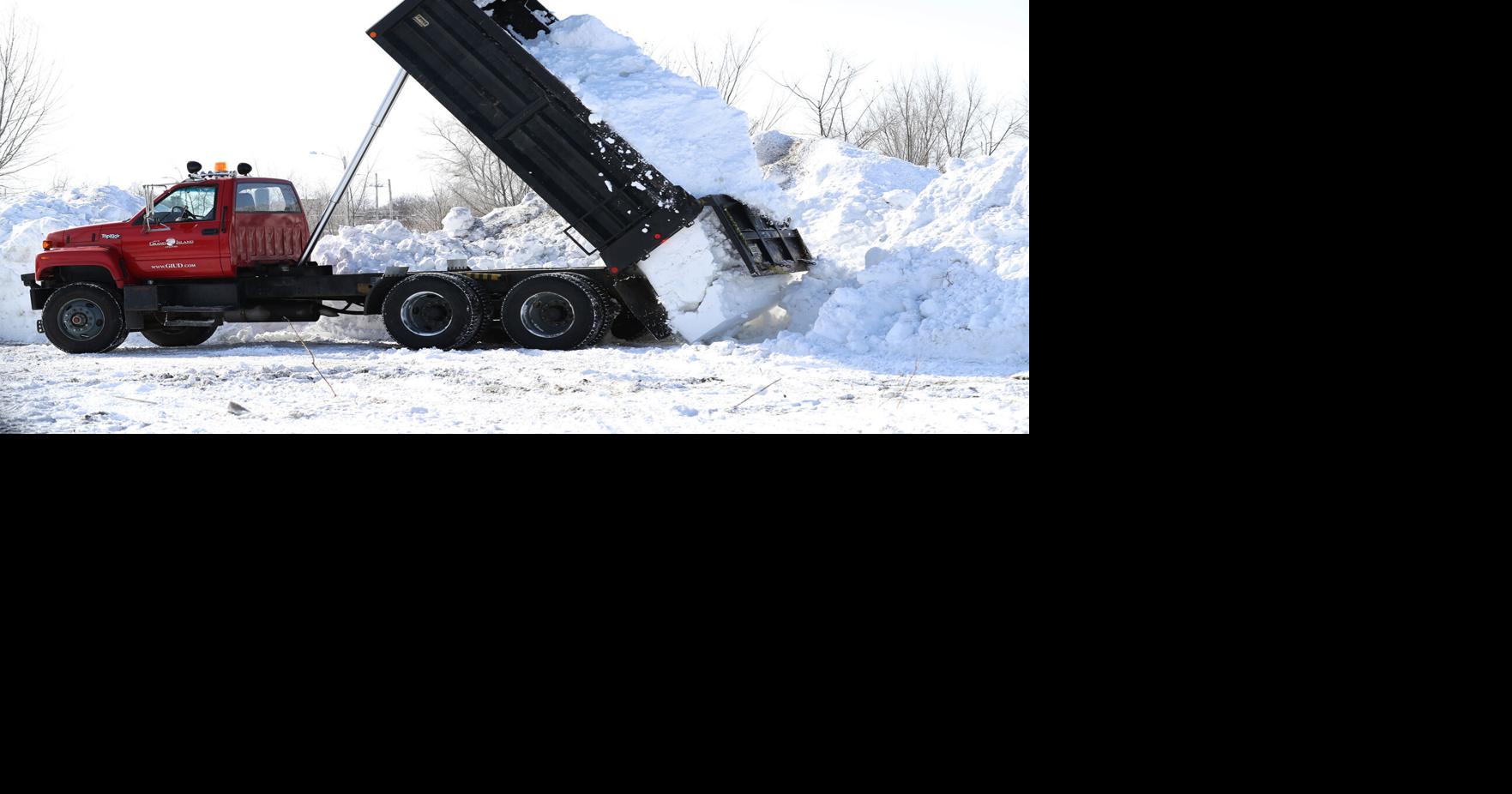 Snow, drizzle expected to last through afternoon in Hall County