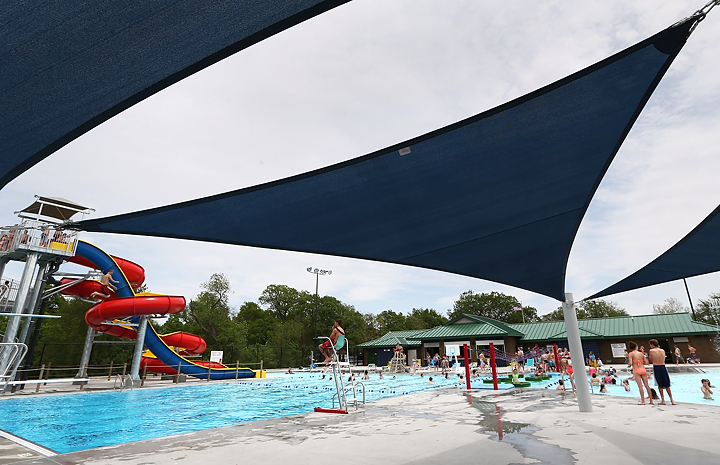 Aurora Aquatic Facility crowded on opening day