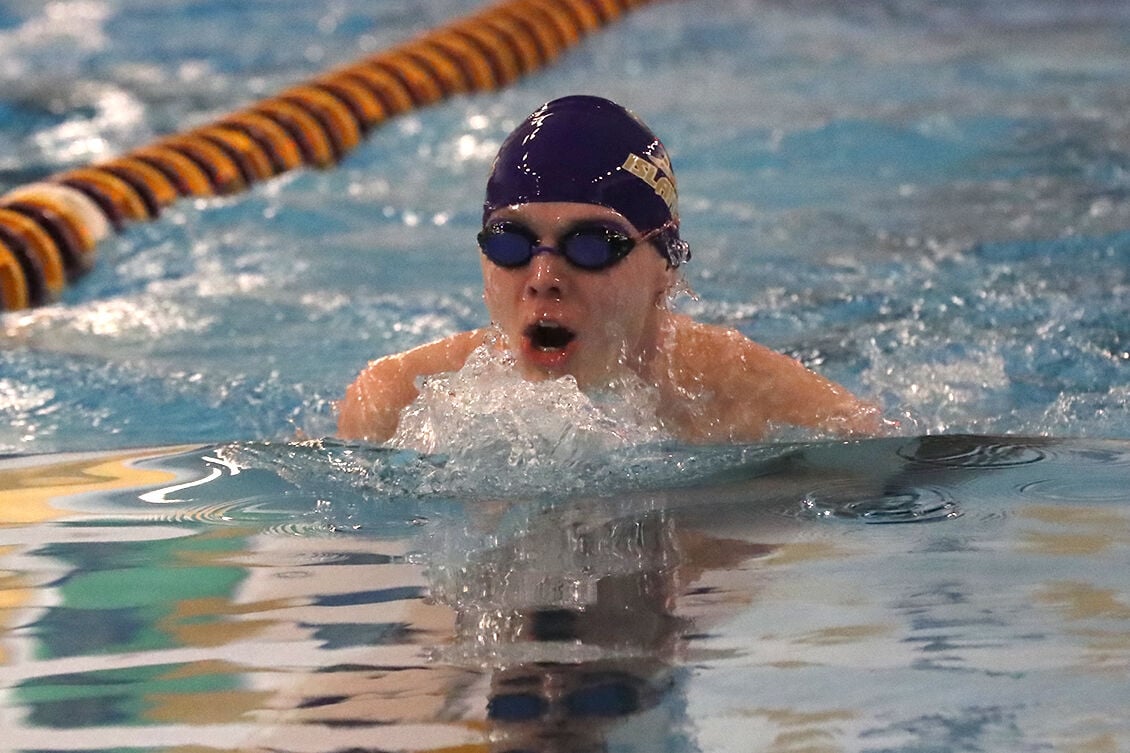 Grand Island Senior High swimmers split with Gretna