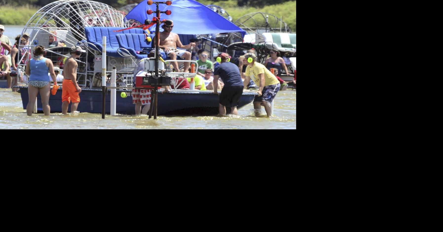 Airboat race crowd enjoys high horsepower