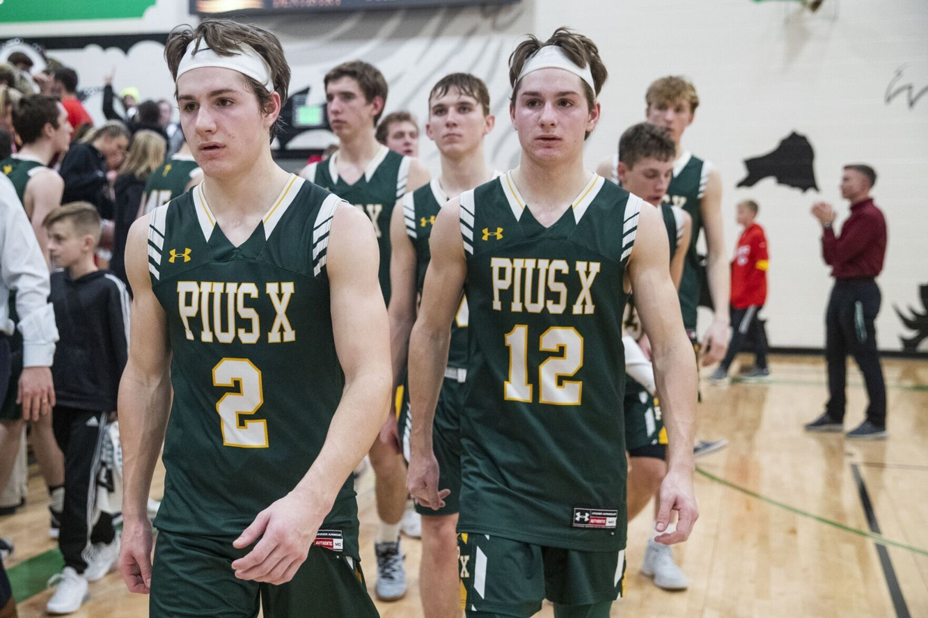 Fred Hoiberg’s twin sons reunite at Nebraska for final season