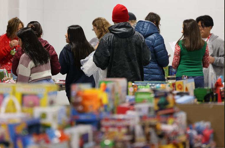 PHOTOS: Toys for Tots distribution in Grand Island