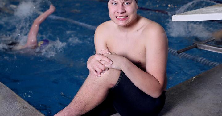 Pearson brings encouragement to Special Olympics, GISH swim teams