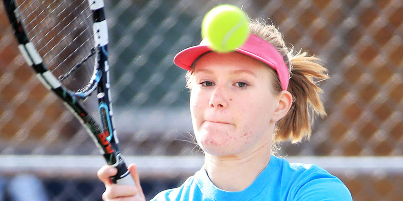 Haley Roush a tennis player, busy teen volunteer at hospital