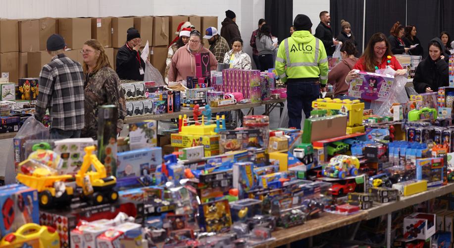 PHOTOS: Toys for Tots distribution in Grand Island