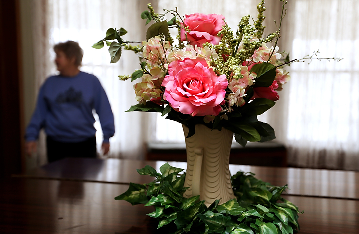 G.I. Woman’s Club debuts renovations to Hargis Mansion