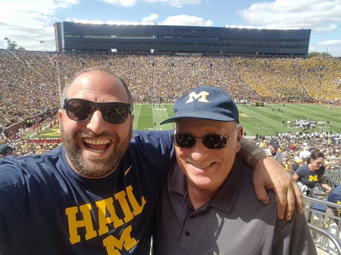 Schmoozing with Dan Leach | Community | thejewishnews.com