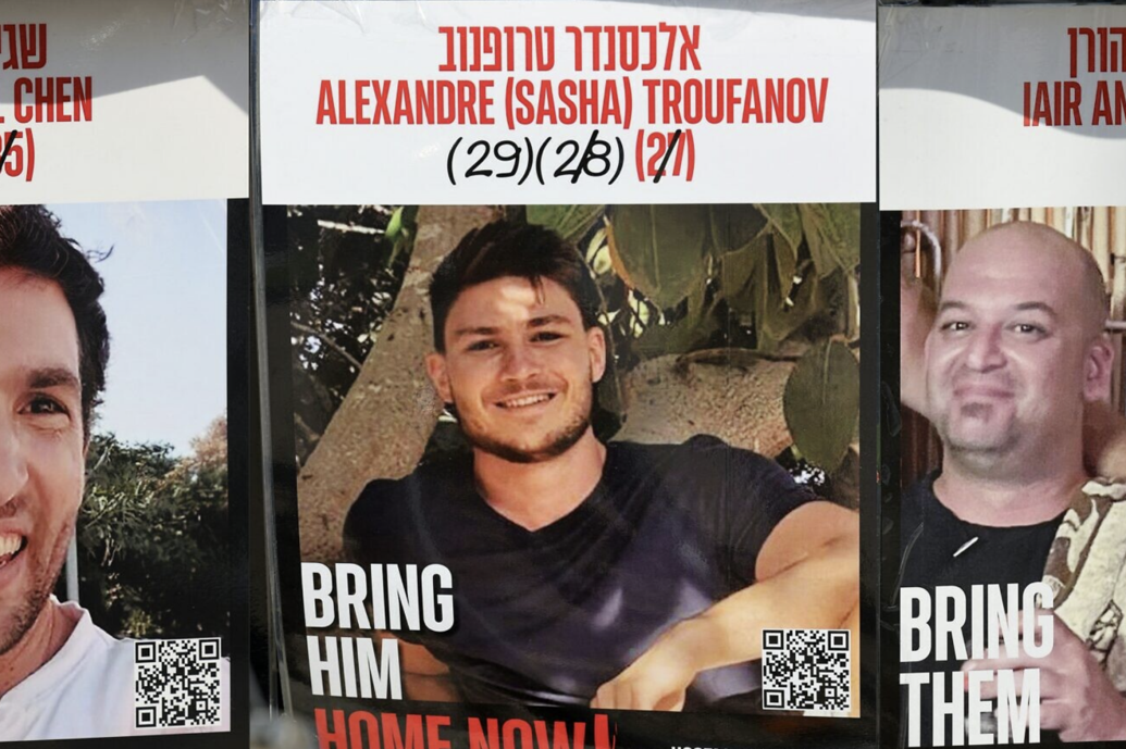 Hostages Alexandre Troufanov, Sagui Dekel-Chen and Yair Horn Free From ...