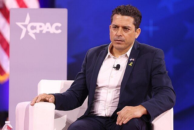 Israel Is Teaming up With the Far Right To Fight Global Antisemitism ...