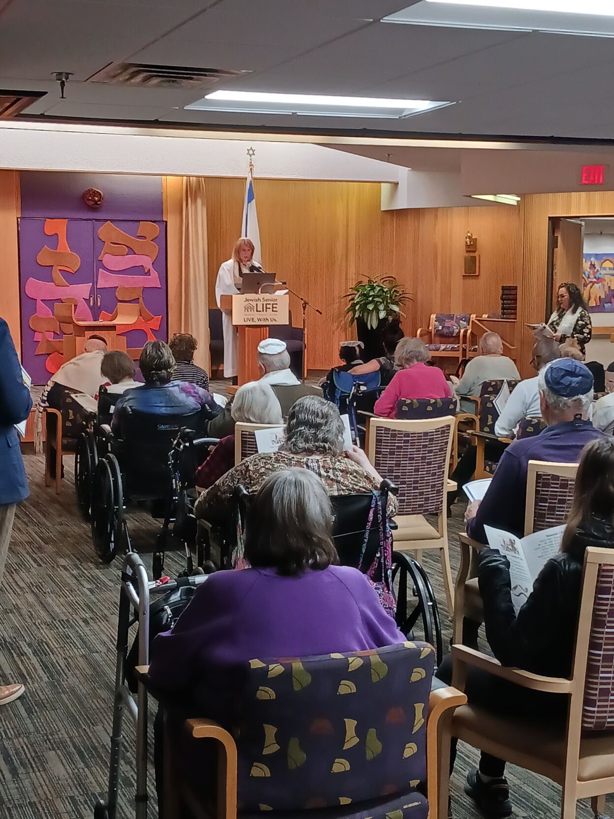 Fleischman Residence Chapel To Host Dementia-Friendly High Holiday ...