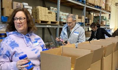 B’nai Moshe Volunteers Made the Holiday Bright | Faces & Places ...