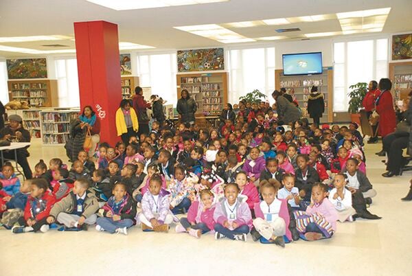Pasteur students’ mosaic panel connects them to Detroit library ...