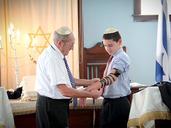 Everyone Is Family | Archives | thejewishnews.com