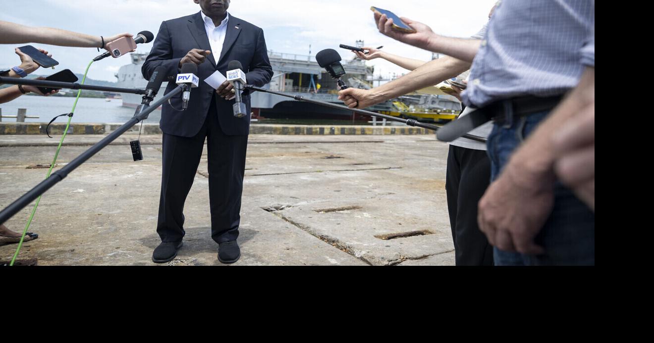 Austin, Gallant Discuss Movement of US Forces to ‘Support Defense of ...