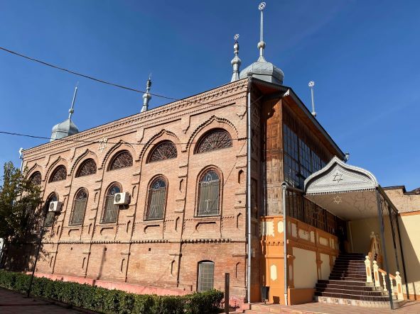 Cover Story: A Visit to Azerbaijan | Community | thejewishnews.com