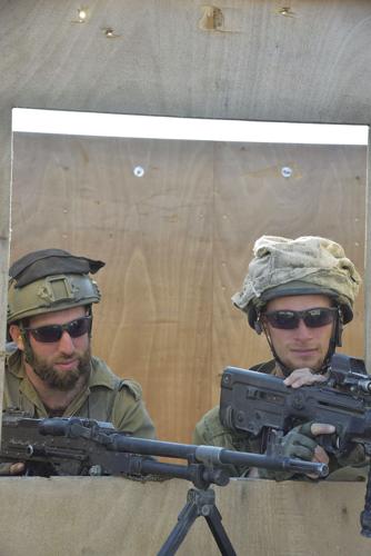 Oak Park Ophthalmologist Seeks to Equip IDF Soldiers with Protective ...