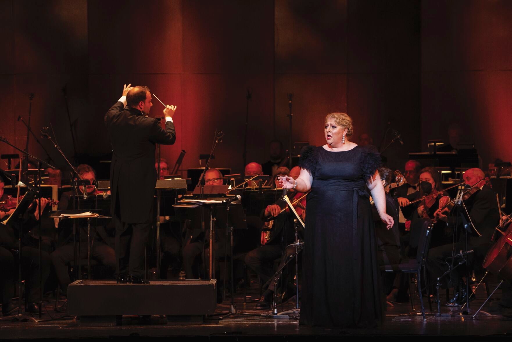 Roberto Kalb Leads Detroit Opera's Musical Journey 'Beyond the Pit ...