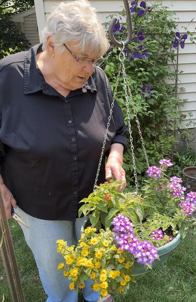 A Closer Look: The work of a Master Gardener | News | thelandonline.com