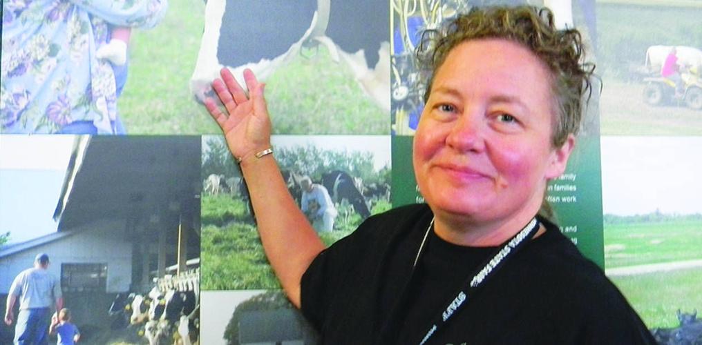 Moo Booth teaches consumers about dairy farms | News | thelandonline.com