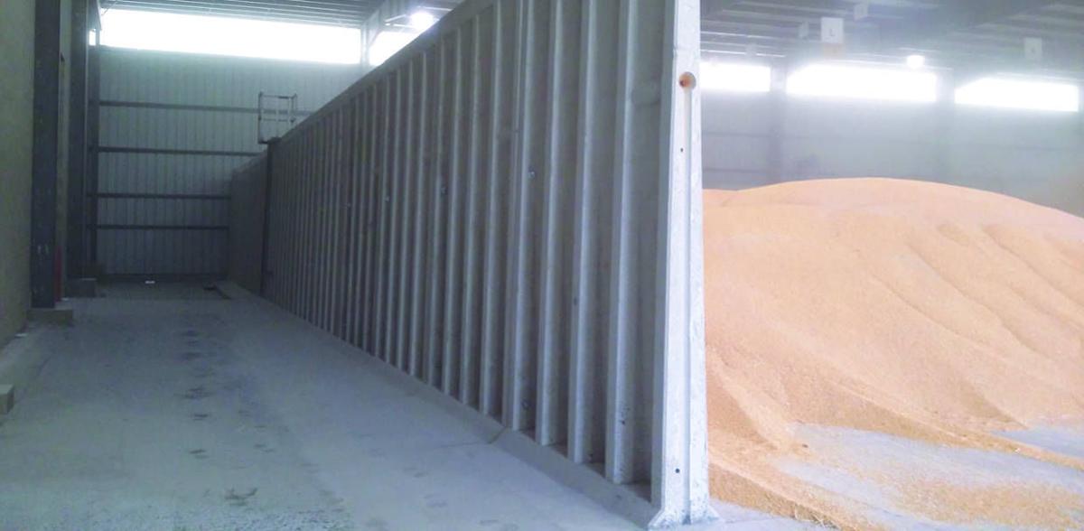 Horizontal bunkers big sellers for silo company | News | thelandonline.com