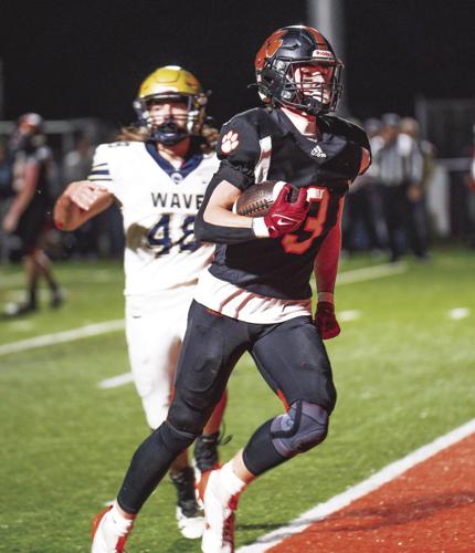 Golden Waves rush to victory at Honaker | Sports | thelebanonnews.com