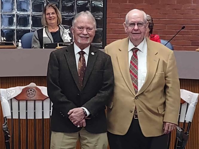 School Board honors departing members | News | thelebanonnews.com