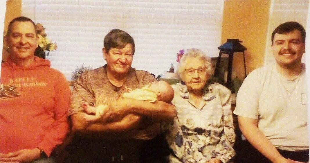 Five generations of the Jones family | News | thelebanonnews.com