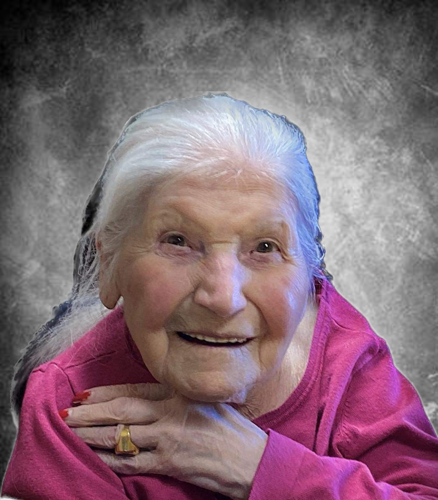 Bianca Lunbery | Obituaries | themindencourier.com