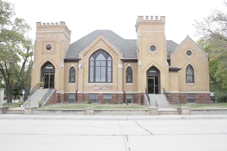 Minden Floral Moves Off the Square | News | themindencourier.com