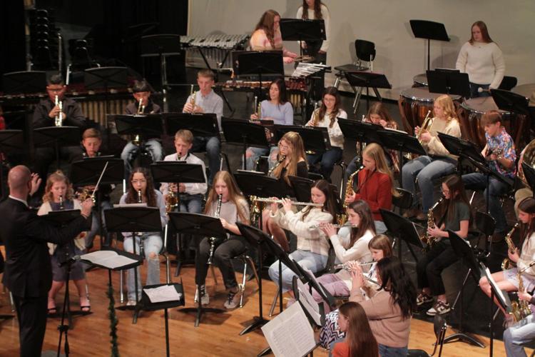 C.L. Jones Middle School Winter Concert | Galleries | themindencourier.com