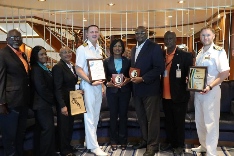 Eyeful: Queen Victoria arrived in splendor | Grand Bahama ...